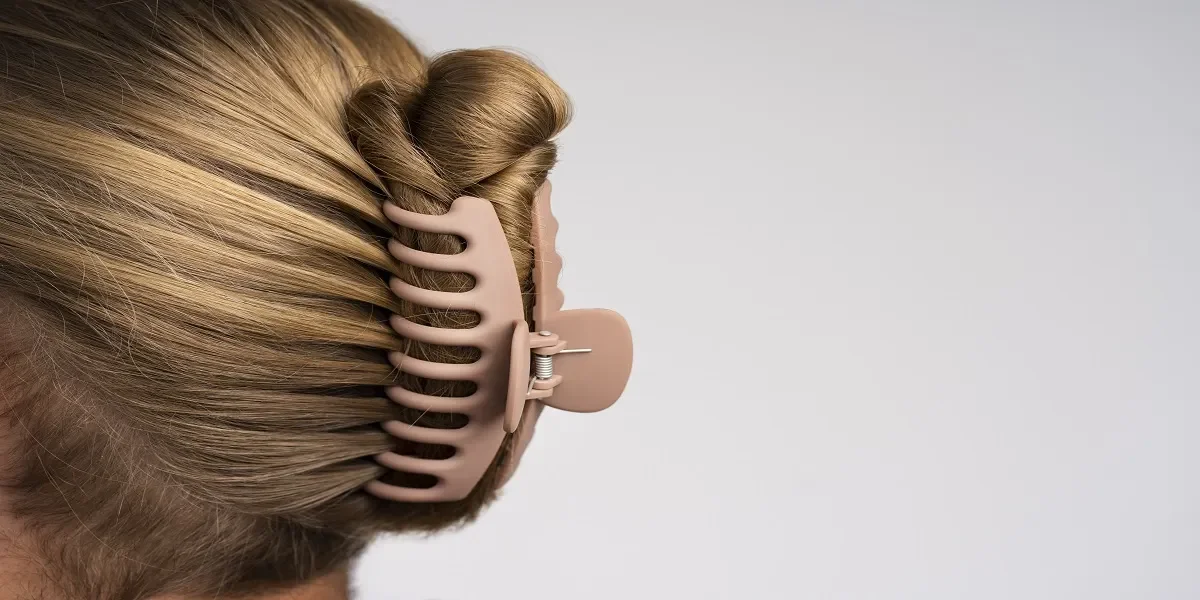 5 Hot And Sizzling Hair Claw Clips Ladies Would Love In 2023