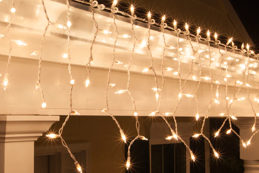 13 Attractive Christmas Lights for Commercial & Residential