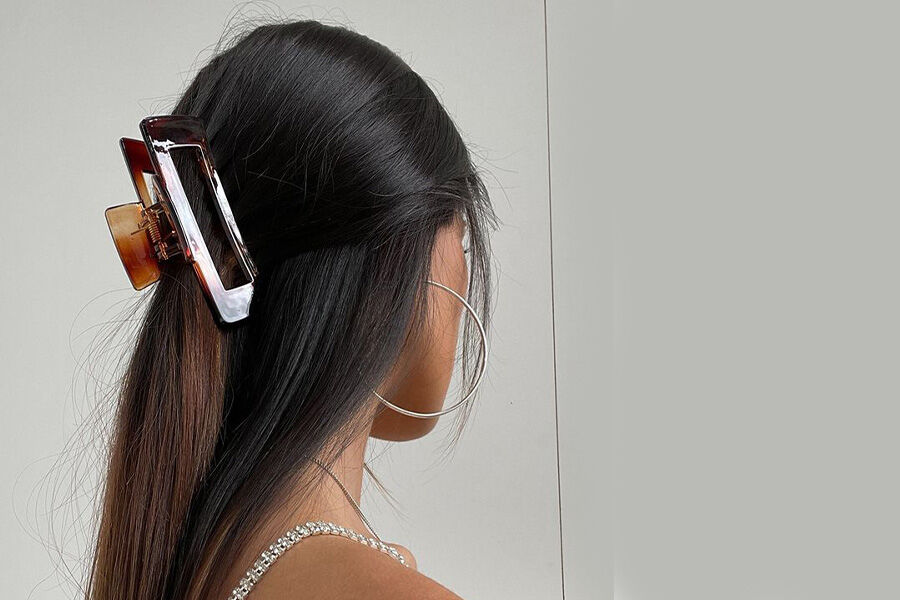 5 Hot And Sizzling Hair Claw Clips Ladies Would Love In 2023
