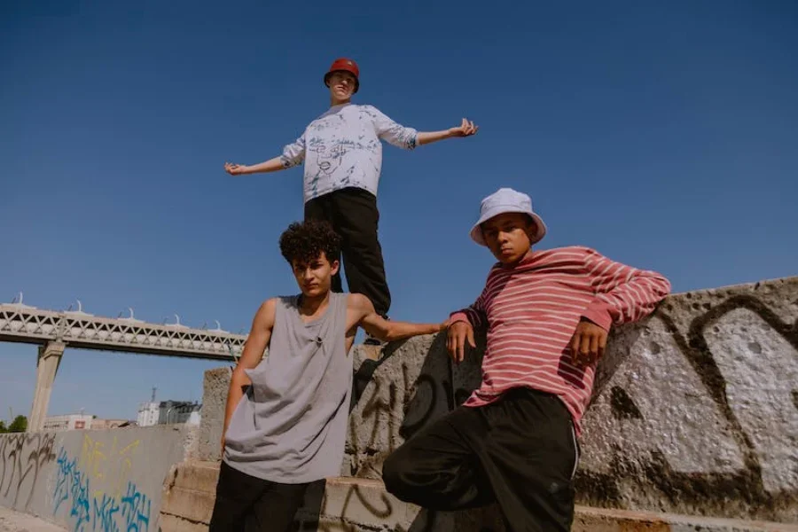 10 Popular Ways to Wear a Bucket Hat