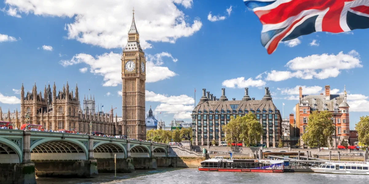 The 10 Fastest Growing Industries in the UK