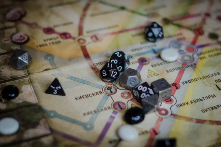 5 Popular Types of Playing Dice for Games