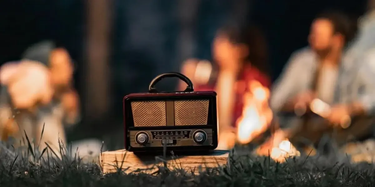 2024’s Ultimate Guide to Portable Radios: Navigating the Soundscape of ...