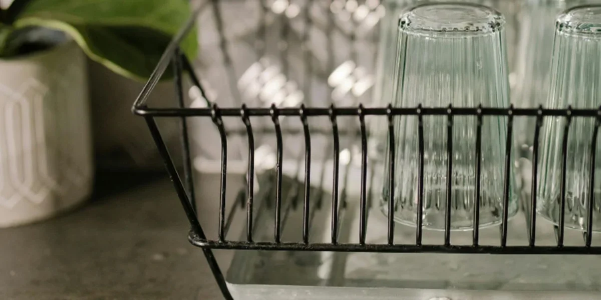 Stock Up on the Latest Dish Drying Rack Trends
