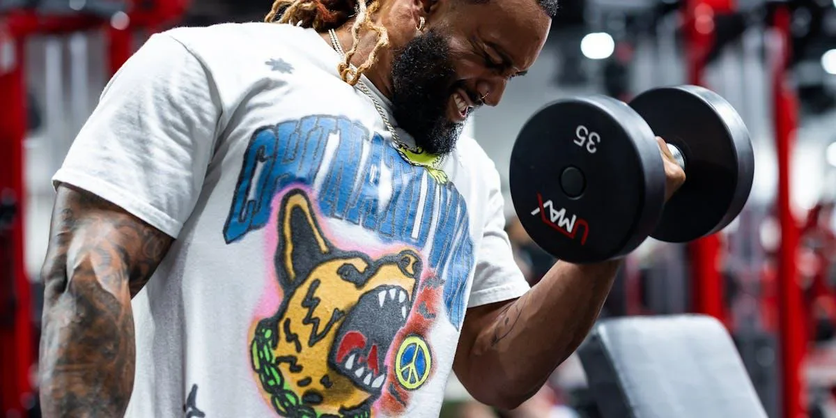 Oversized Gym Shirts: 4 Stunning Types to Stock Now