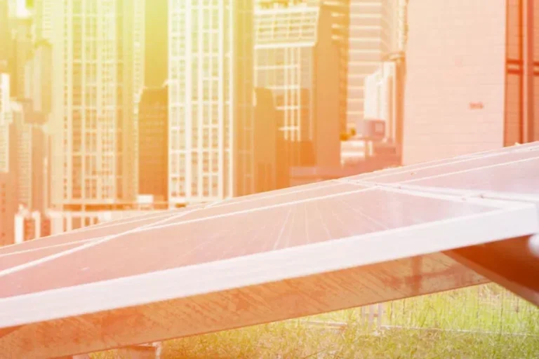 Solar Paint: Revolutionizing Renewable Energy One Stroke at a Time