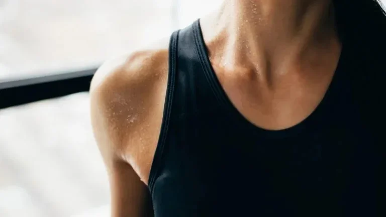 Intelligent Sweat-Wicking Activewear Mimics Human Body