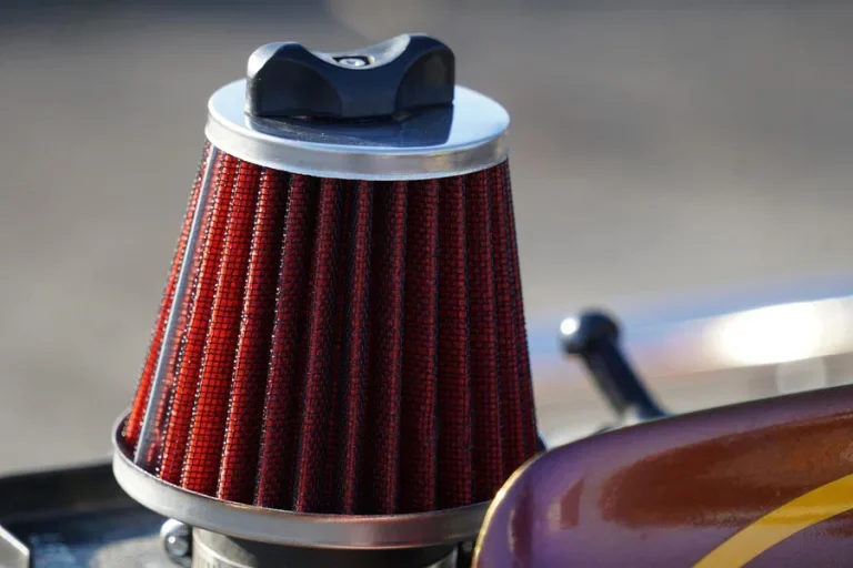 Detailed Guide to Fuel Filters: Types, Features, and Selection Advice