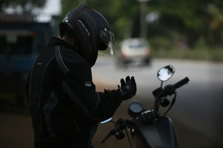 The Ultimate Guide to Motorcycle Helmets: Trends, Innovations, and Top ...