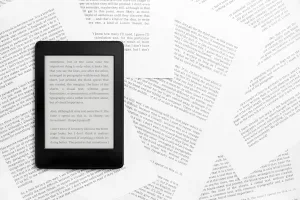Kobo vs. Kindle: Your Guide to the Best E-Readers for 2025