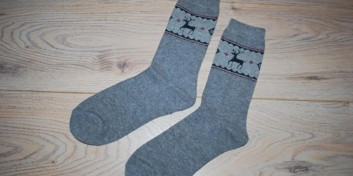 Crew Length Socks: The Versatile Wardrobe Essential