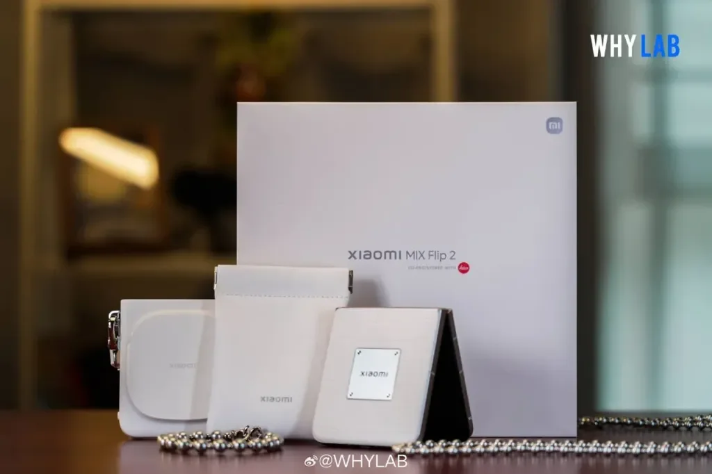 Xiaomi Unveils Mix Flip 2 Diamond Limited Edition