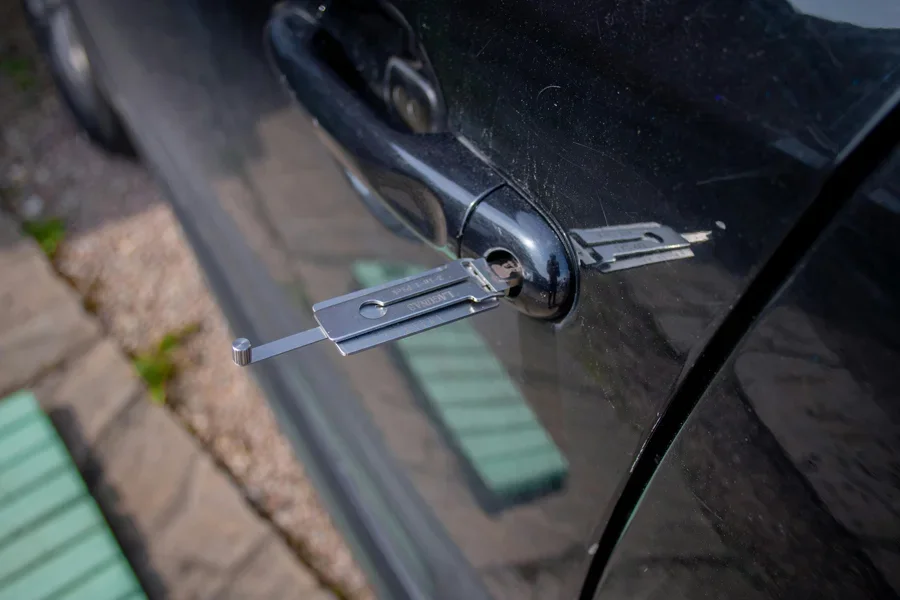 Otomotiv Kapı Kilitlerinin Evrimi ve Seçimi