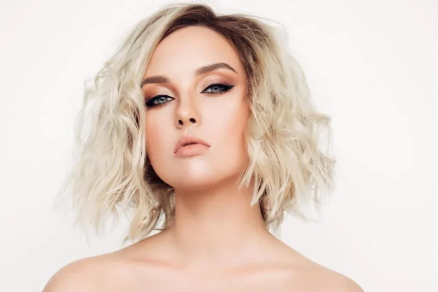 Shadow Root Blonde: la rivoluzione dei capelli a bassa manutenzione del ...