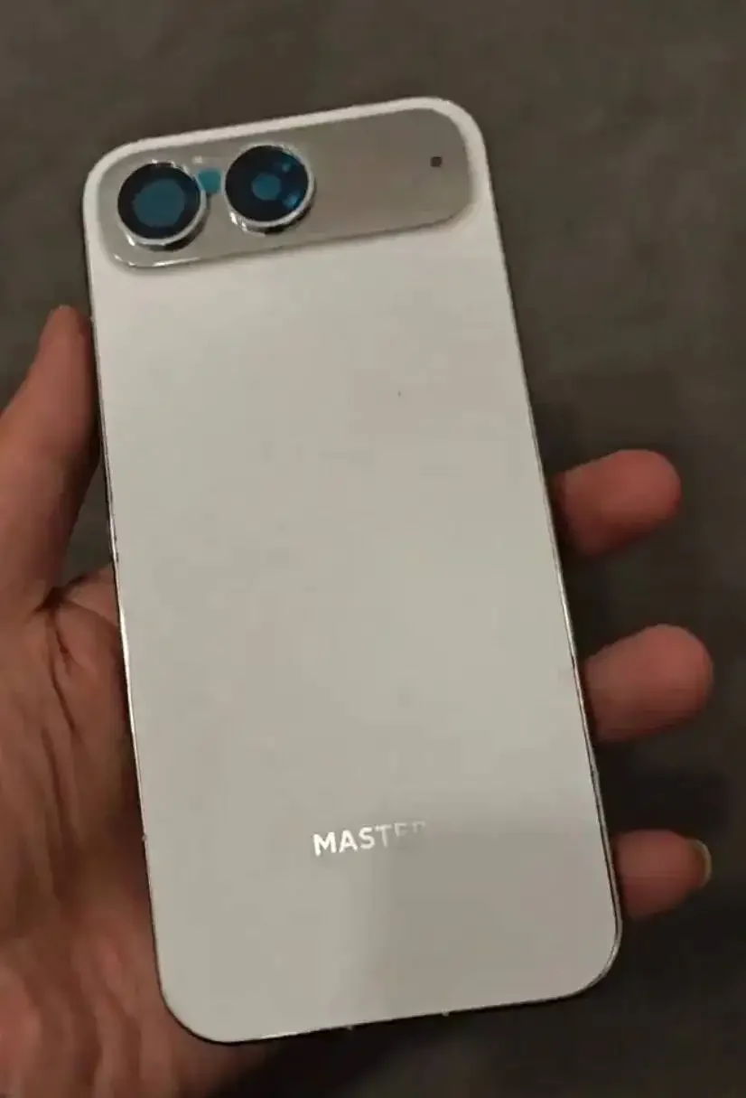 Why the 2026 "slim Phone" Trend Just Died